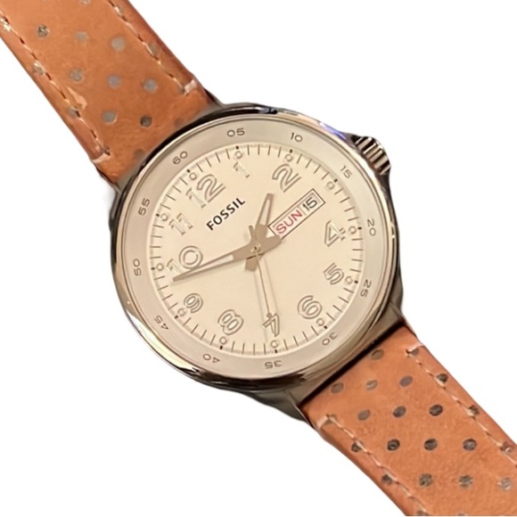 Fossil | Accessories | Fossil Pink Silver Polka Dot Leather Round Face ...